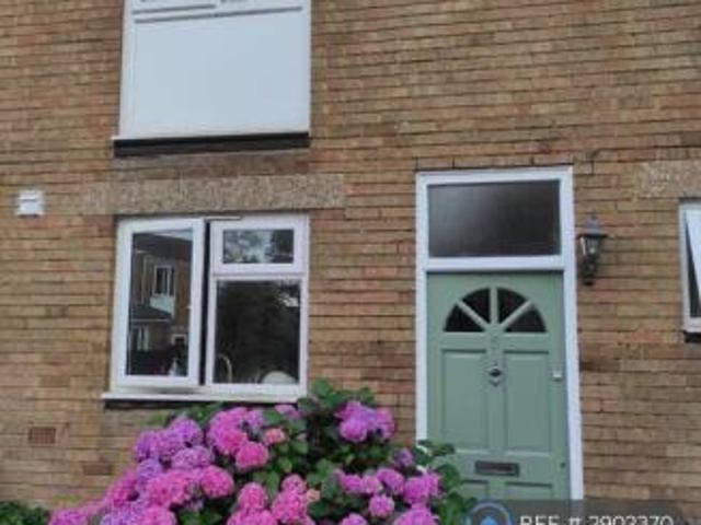 3 bedroom terraced house for rent in Bushey Down, London, SW12