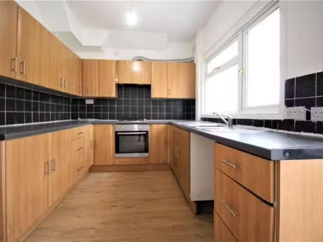 3 bedroom terraced house for rent in Gouge Avenue, Northfleet.