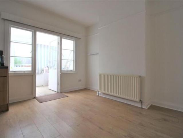 3 bedroom terraced house for rent in Gouge Avenue, Northfleet, Gravesend, Kent, DA11