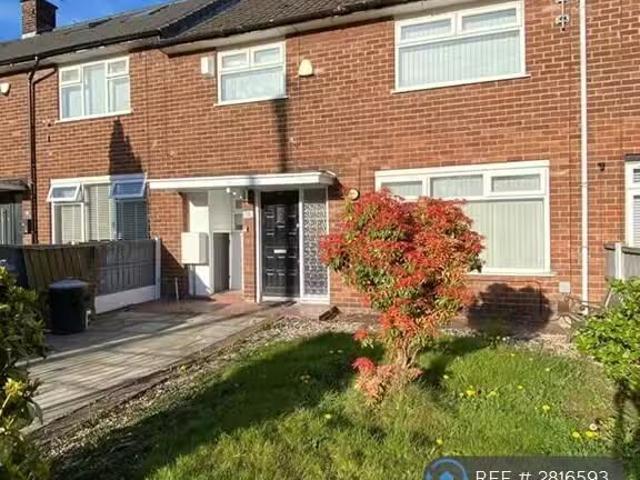 3 bedroom terraced house for rent in Gorsey Cop Road, Liverpoo.