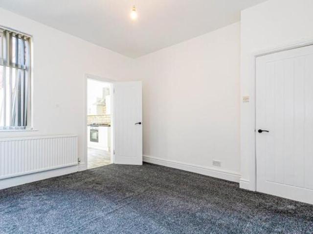 3 bedroom terraced house for rent in Gorse Street, Stretford, Manchester, M32