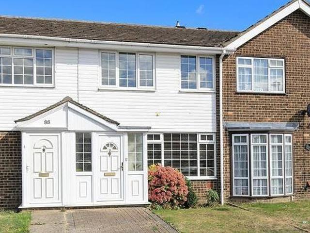 3 bedroom terraced house for rent in Gadby Road Sittingbourne ME10
