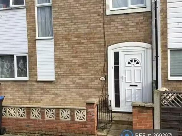 3 bedroom terraced house for rent in Gean Walk, Hatfield, AL10