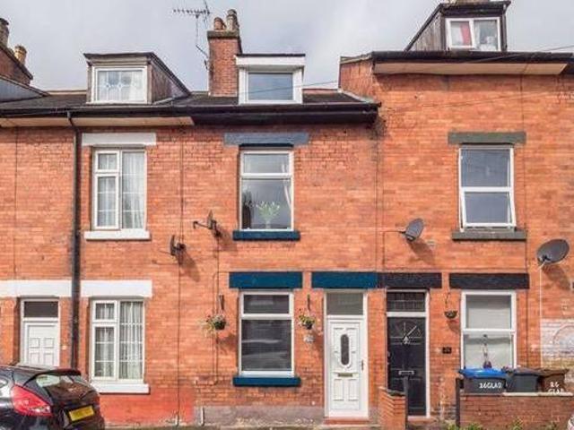 3 bedroom terraced house for rent in Gladstone Street Leek Staffordshire ST13 ST13