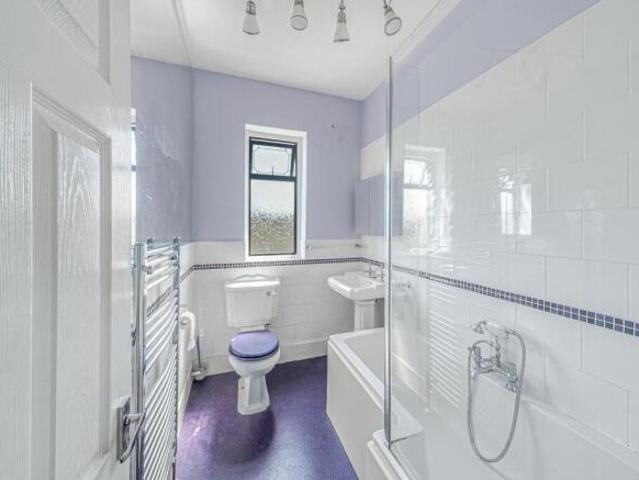 3 bedroom terraced house for rent in Glenmore Street, Southend On Sea, SS2