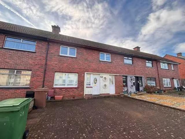 3 bedroom terraced house for rent in Glendale Crescent, Ayr, S.