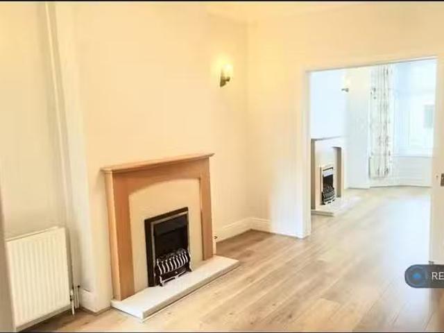 3 bedroom terraced house for rent in Graham Road, Rugby, CV21