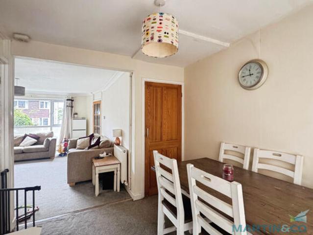 3 bedroom terraced house for rent in Grampion Close, Ashford, TN24