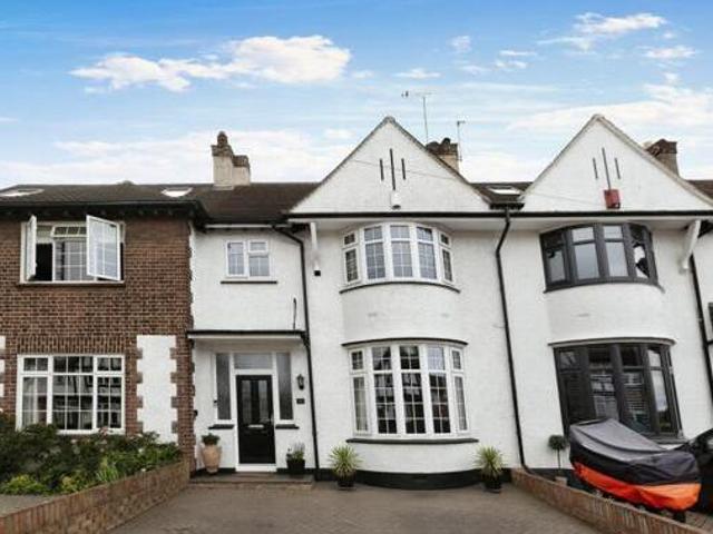 3 Bedroom Terraced House For Rent In Gravesend, Kent