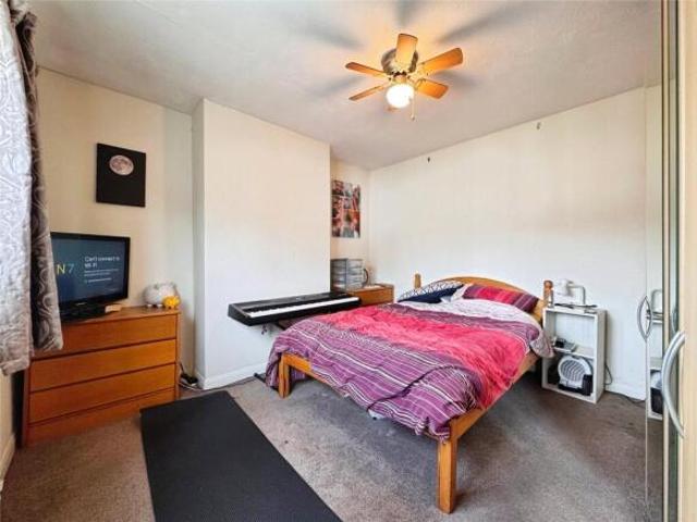 3 bedroom terraced house for rent in Great Knollys Street, Reading, Berkshire, RG1