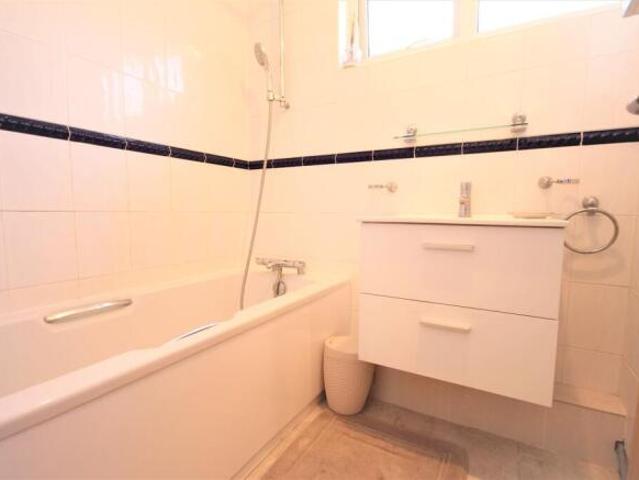 3 bedroom terraced house for rent in Gregory Road, Romford, RM6