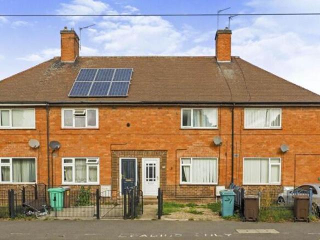 3 bedroom terraced house for rent in Gregory Street, Nottingham, NG7