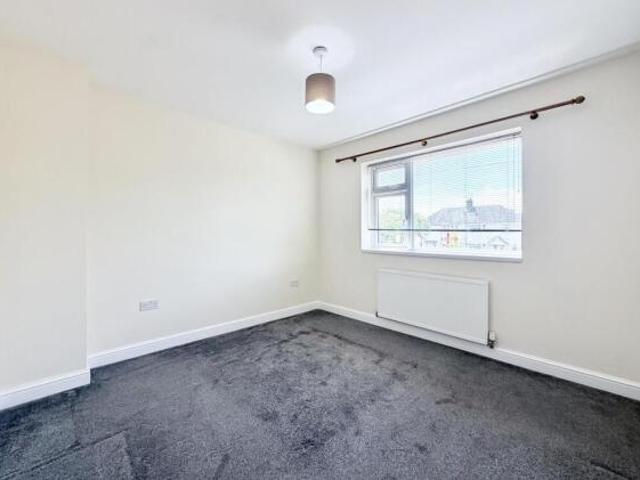 3 bedroom terraced house for rent in Green Lane, Clifton, Nottingham, NG11