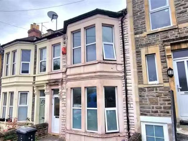 3 bedroom terraced house for rent in Grove Road, Fishponds, Br.
