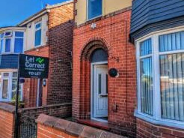 3 bedroom terraced house for rent in Green Street, Doncaster, DN4