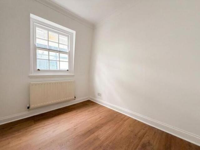 3 bedroom terraced house for rent in Dolphin Mews, Brighton, BN2