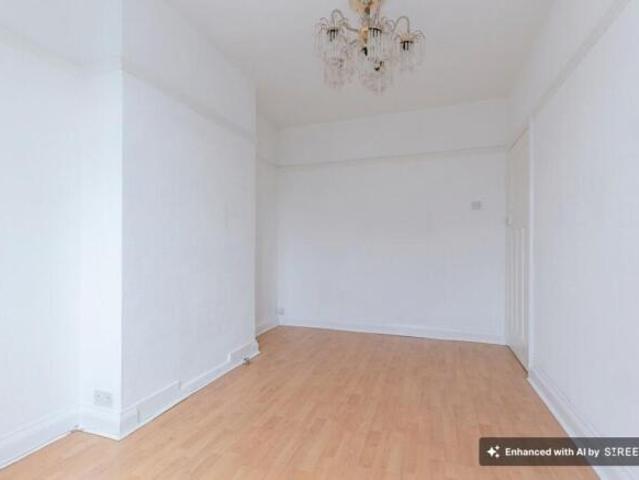 3 bedroom terraced house for rent in Dore Road, Leicester, LE5