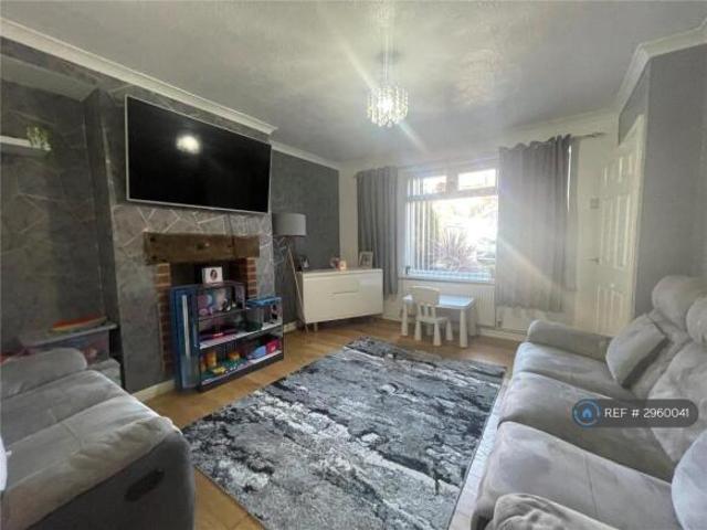 3 bedroom terraced house for rent in Dormington Road, Birmingham, B44
