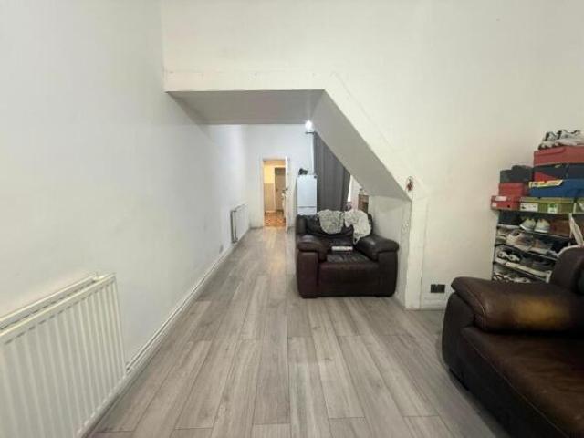 3 bedroom terraced house for rent in Dorset Street, LE4
