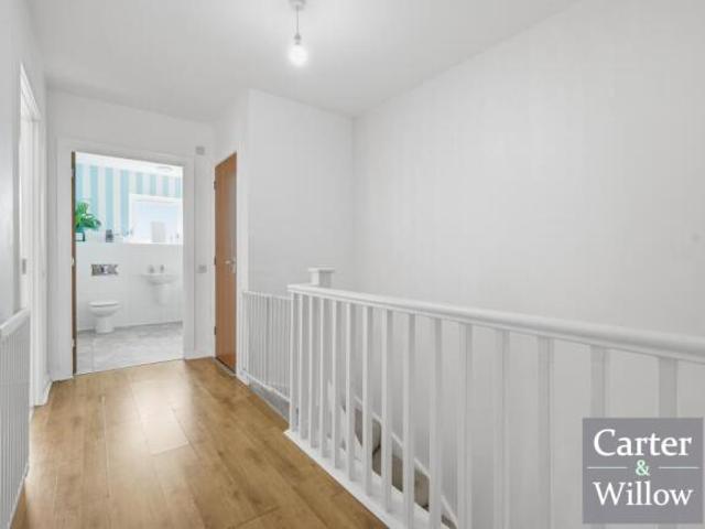 3 bedroom terraced house for rent in Davey Gardens, Barking, IG11