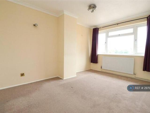 3 bedroom terraced house for rent in Daffodil Way, Chelmsford, CM1