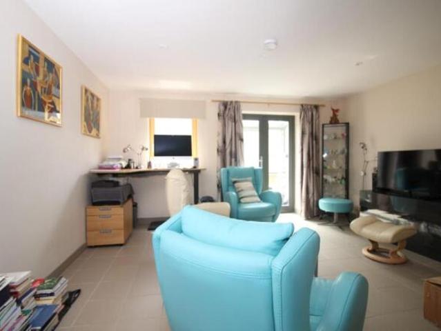 3 bedroom terraced house for rent in Darlington Road, Bath, BA2