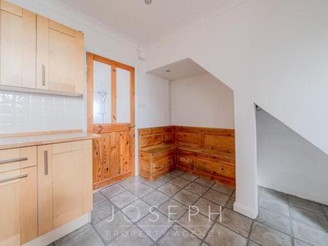 3 bedroom terraced house for rent in Devonshire Road, Ipswich, IP3