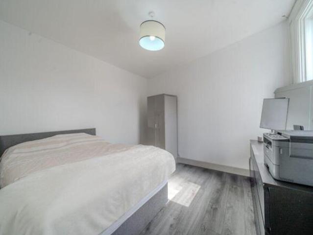 3 bedroom terraced house for rent in Dewsbury Road, Liverpool, L4