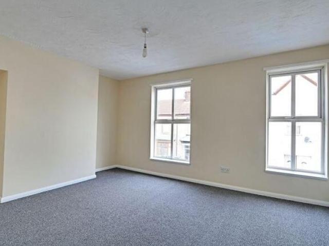 3 bedroom terraced house for rent in Dene Street, HULL, HU9