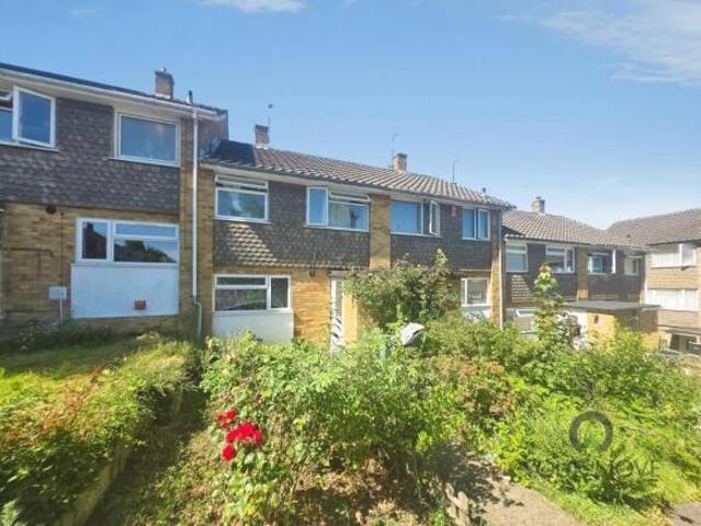 3 bedroom terraced house for rent in Dixon Close, Maidstone, Kent, ME15