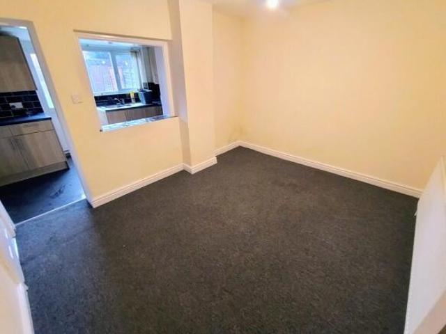 3 bedroom terraced house for rent in Dilloways Lane, Willenhall, Wolverhampton, WV13