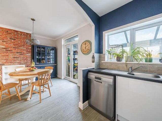3 bedroom terraced house for rent in Drayton Bridge Road, Hanwell, London, W7 1ER, W7