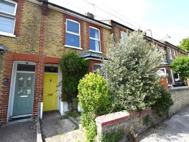 3 bedroom terraced house for rent in Dumpton Park Road, Ramsga.
