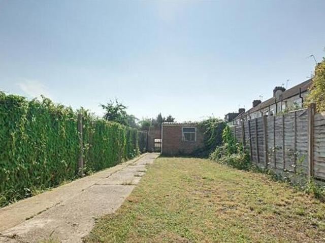 3 Bedroom Terraced House For Rent In Enfield