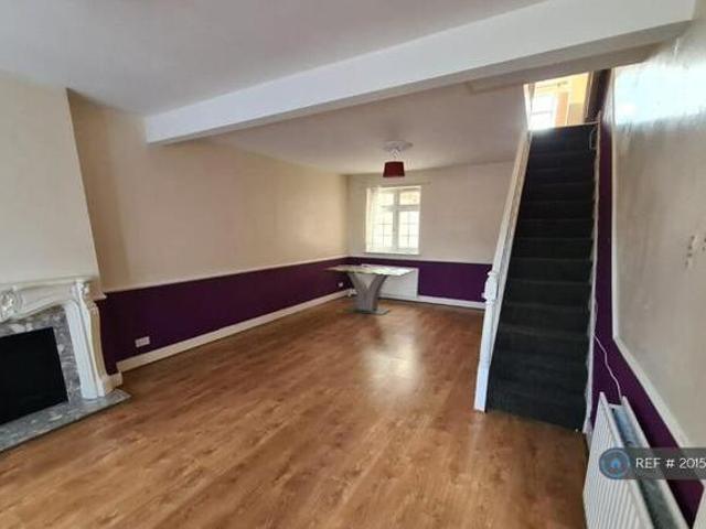 3 Bedroom Terraced House For Rent In Enfield