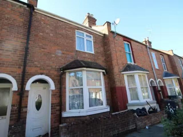 3 bedroom terraced house for rent in Eagle Street, Leamington.