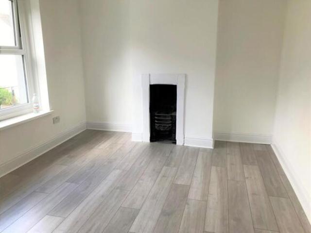 3 bedroom terraced house for rent in Earl Street, Grangetown, Cardiff, CF11