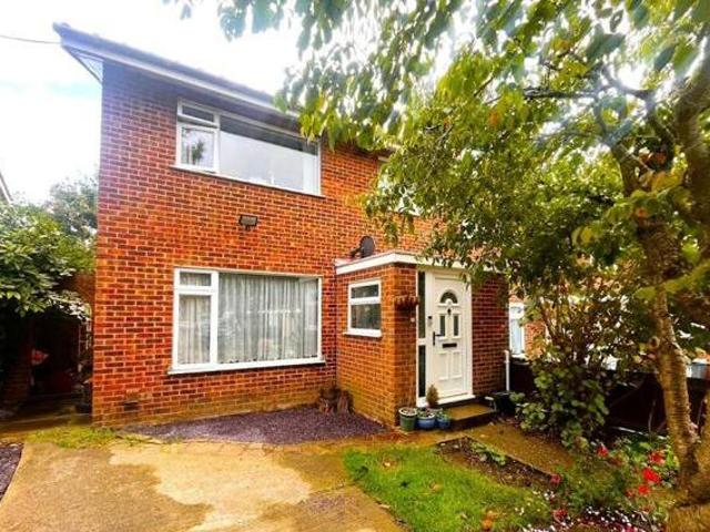 3 Bedroom Terraced House For Rent In East Malling