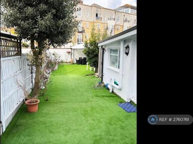 3 bedroom terraced house for rent in Eastern Esplanade, Southend On Sea, SS1