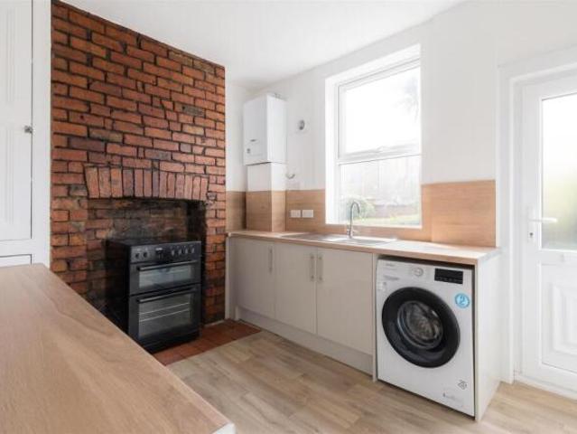 3 bedroom terraced house for rent in Eastwood Road, Sheffield, S11