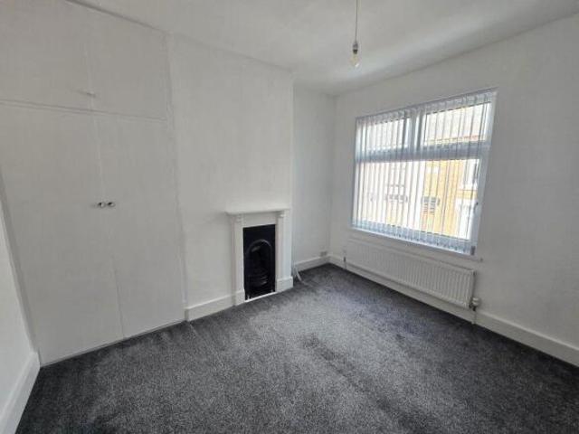 3 bedroom terraced house for rent in Edward Road, Leicester, LE2