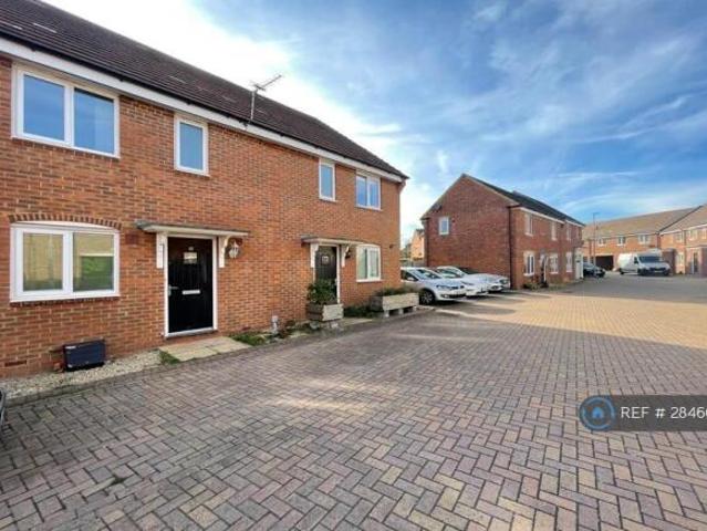 3 bedroom terraced house for rent in Eddleston Road, Swindon, SN1