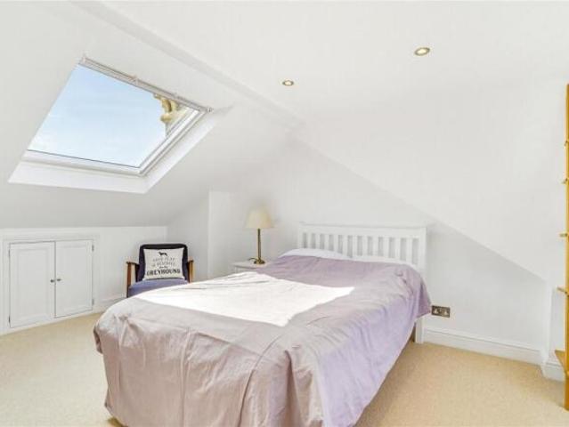 3 bedroom terraced house for rent in Eleanor Grove, London, SW13