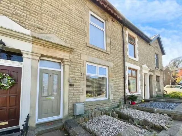 3 bedroom terraced house for rent in Epworth Street, Darwen, BB3