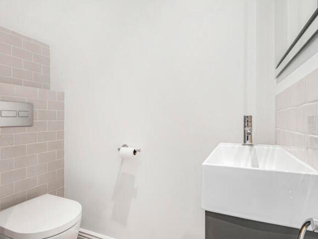 3 bedroom terraced house for rent in Ernest Gardens, London, W4