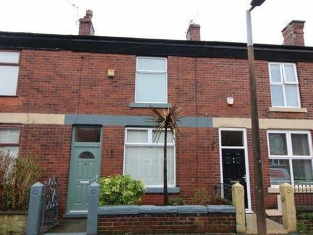 3 bedroom terraced house for rent in Ernest Street Manchester M25