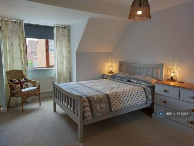 3 bedroom terraced house for rent in Exbury Lane, Milton Keynes, MK4