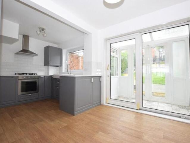 3 bedroom terraced house for rent in Exeter, EX4