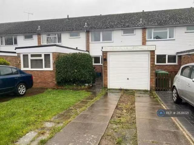 3 bedroom terraced house for rent in Faulkner Way, High Wycomb.
