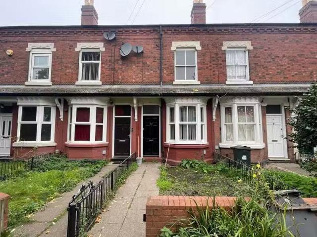 3 bedroom terraced house for rent in Factory Road, Hockley, Bi.